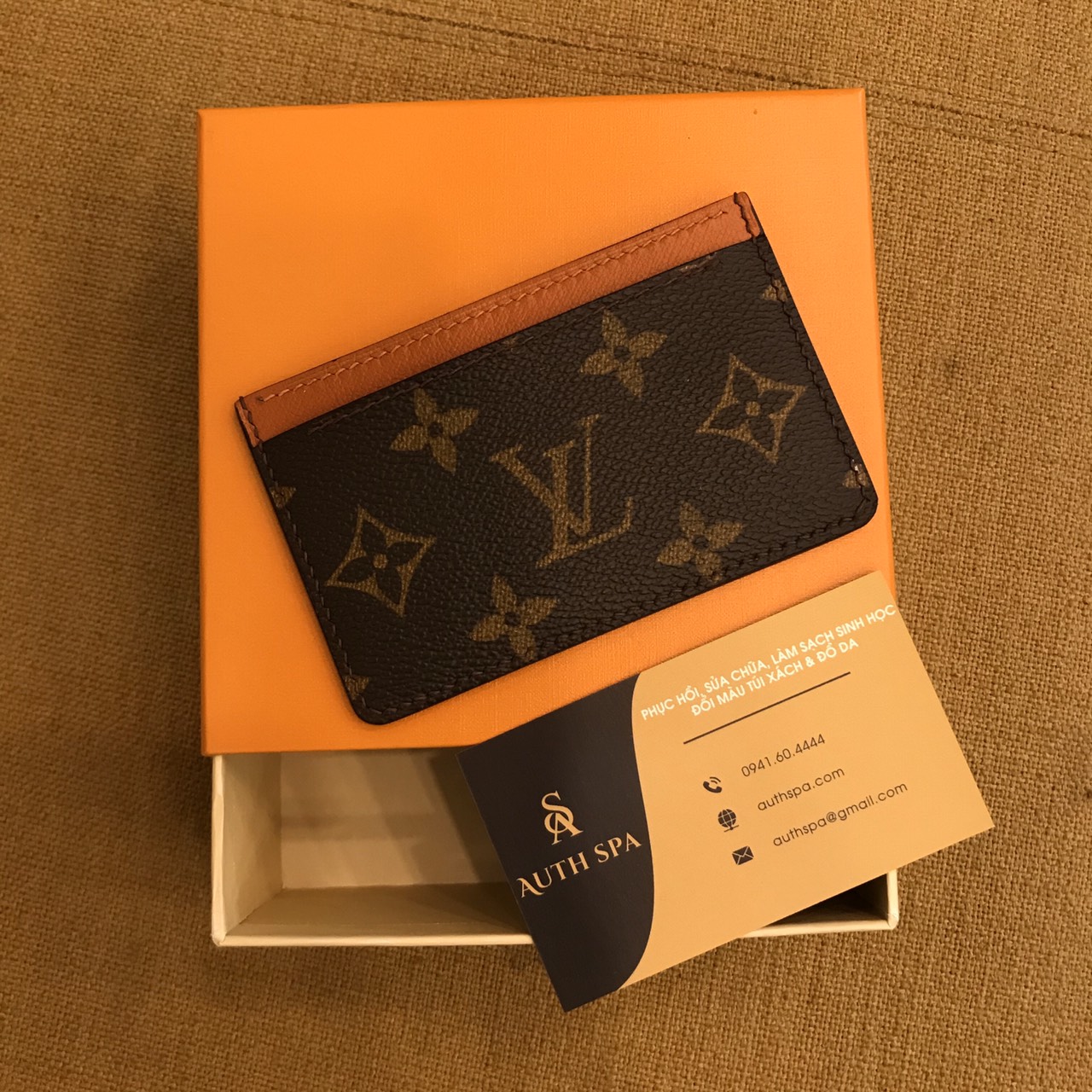 V ng Card LV Card Holder Louis Vuitton 100 Authentic V ng Card LV Card Holder Louis Vuitton 100 Authentic